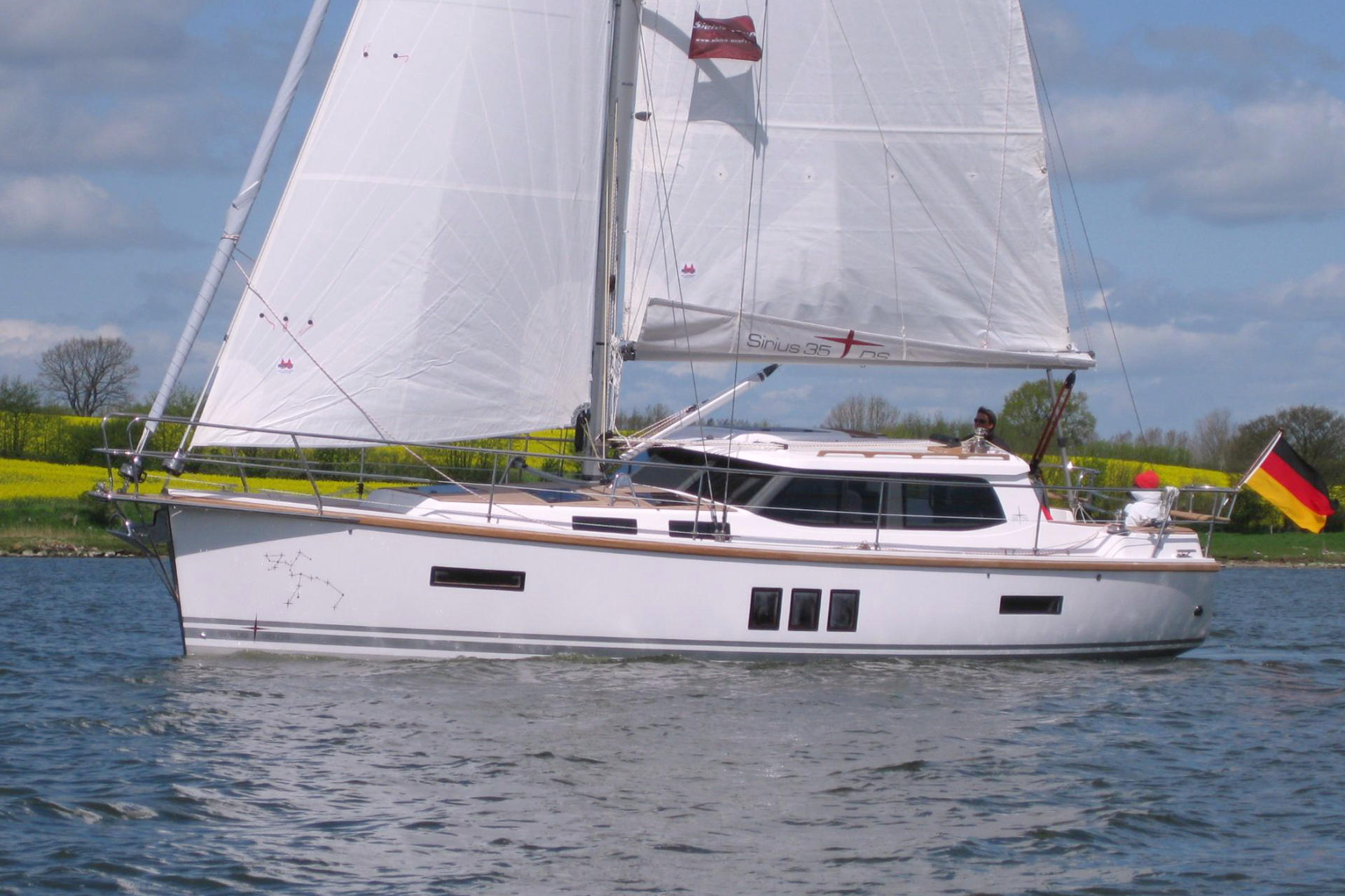 Sirius 35DS Südwind chartern ⛵ Flensburg
